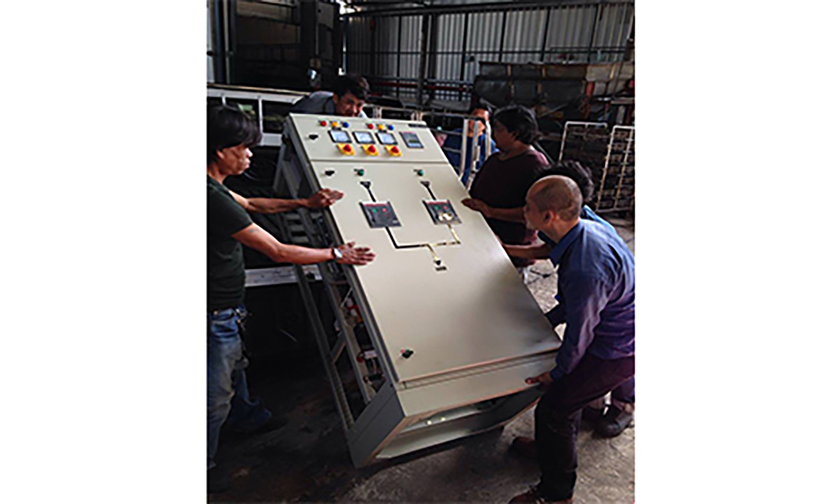 Install the switchboard cabinet | T.T.CONTROL SYSTEMS CO., LTD.